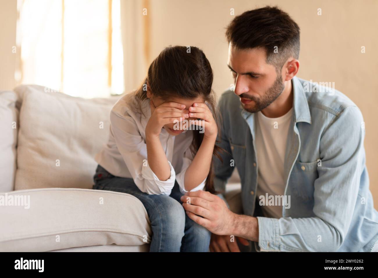 Father advising his daughter hi-res stock photography and images - Alamy