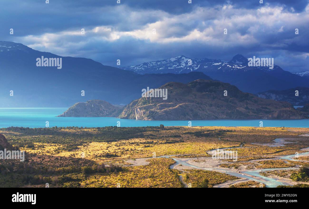 General Carrera Lake, Carretera Austral, Patagonia - Chile. Beautiful ...