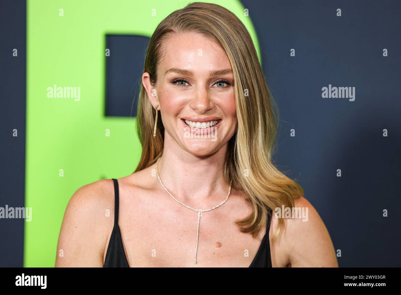 LOS ANGELES, CALIFORNIA, USA - APRIL 02: Elizabeth Gilpin wearing Prada ...