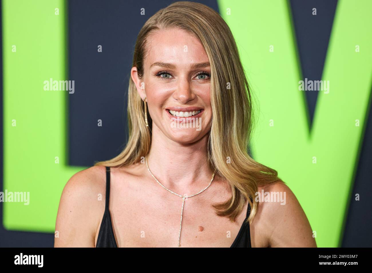 LOS ANGELES, CALIFORNIA, USA - APRIL 02: Elizabeth Gilpin wearing Prada ...