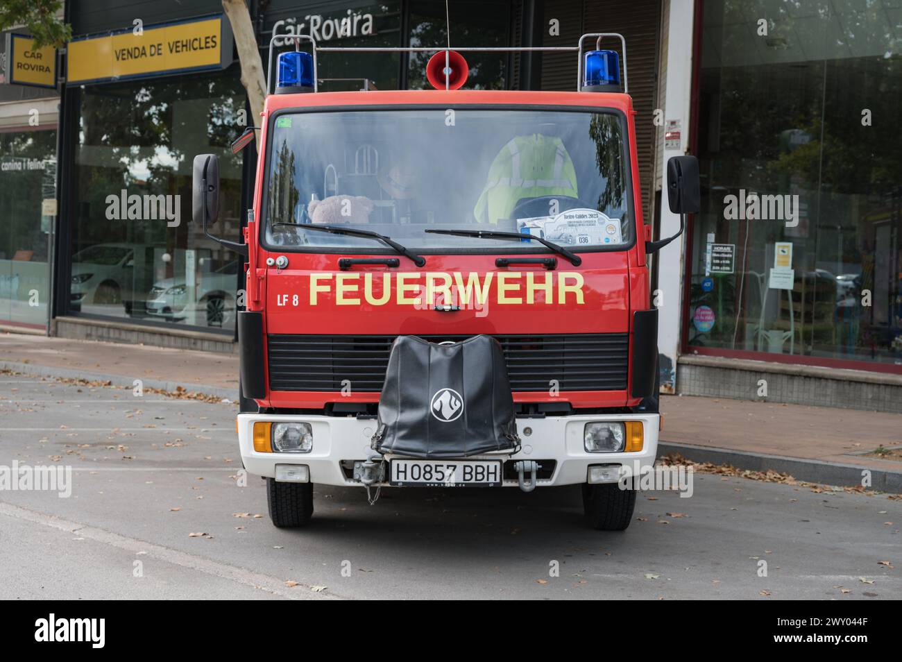 Front view of the Mercedes Benz 814 LF8 fire truck used by the ...