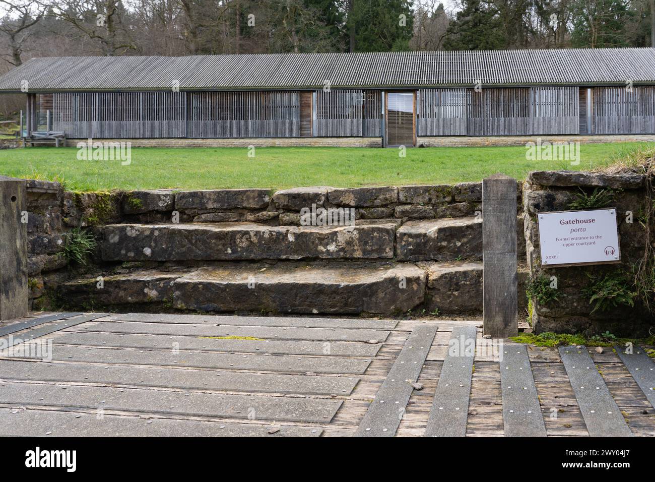 Upper gatehouse hi-res stock photography and images - Alamy