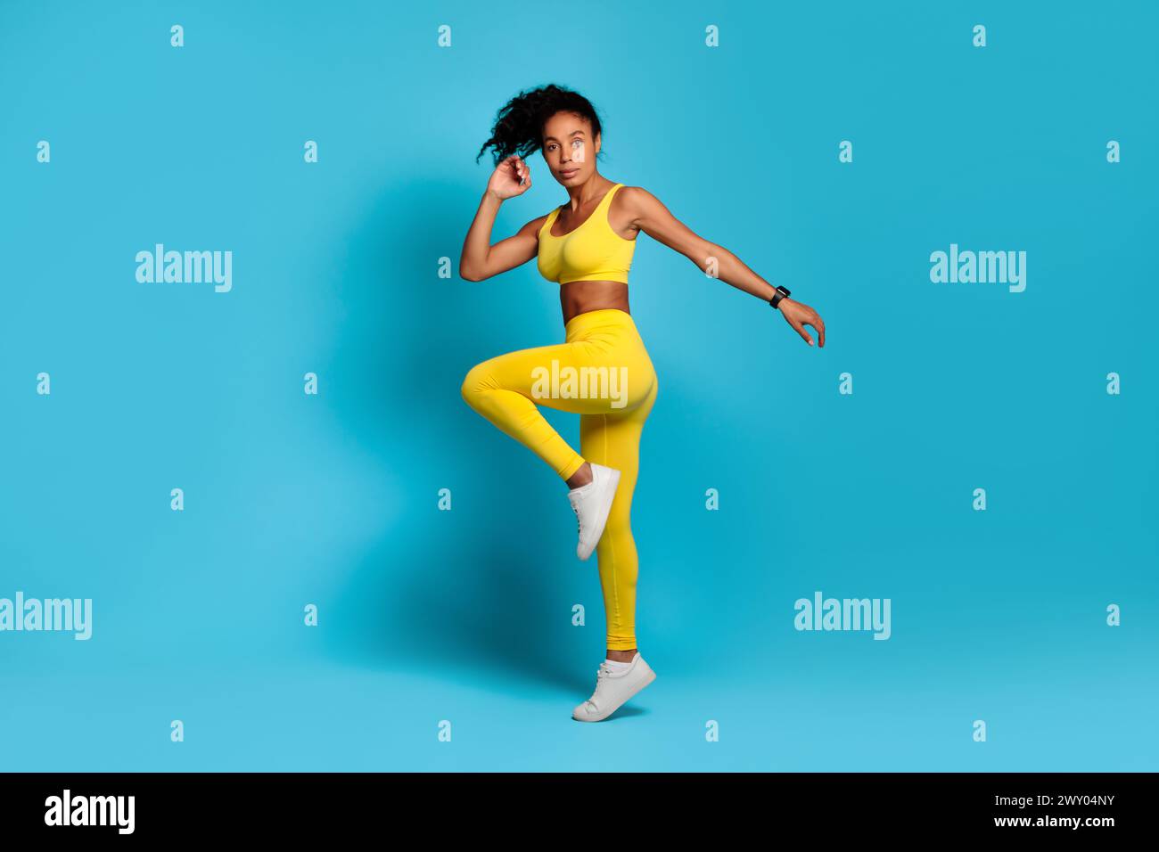 Black dynamic pose hi-res stock photography and images - Alamy