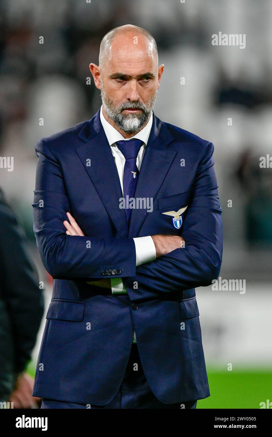 Tudor juventus coach hi-res stock photography and images - Alamy