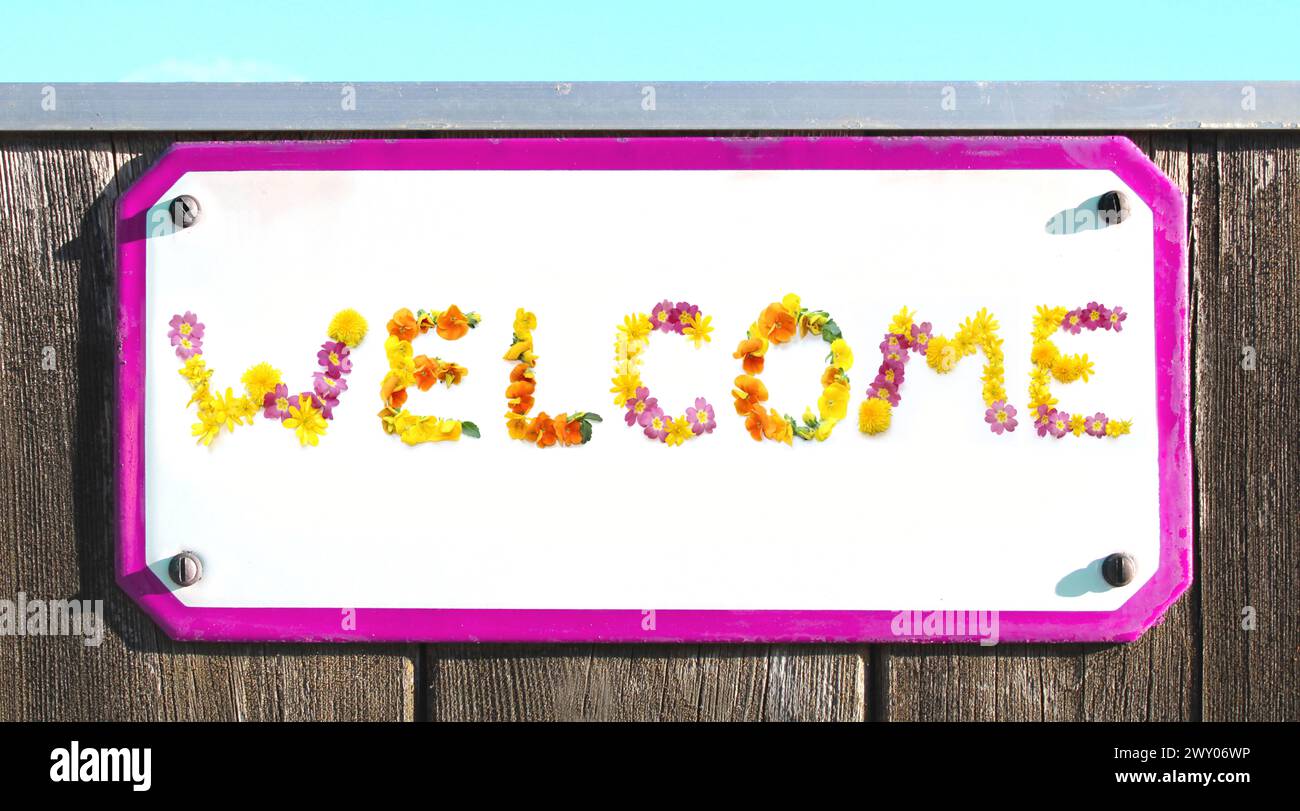 Animated Welcome Signs 688 Neon Welcome Sign Stock Photos, High Res