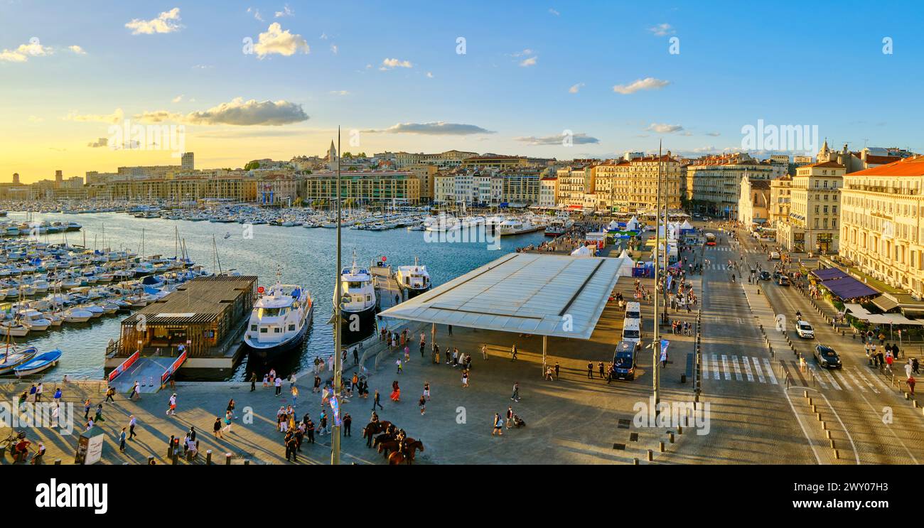 Norman foster marseille hi-res stock photography and images - Alamy