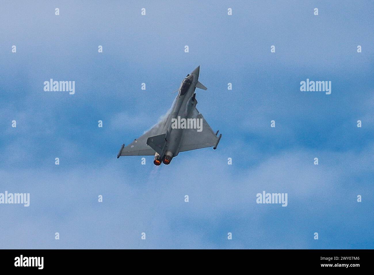 Planes military scenery air show aerobatics Stock Photo - Alamy