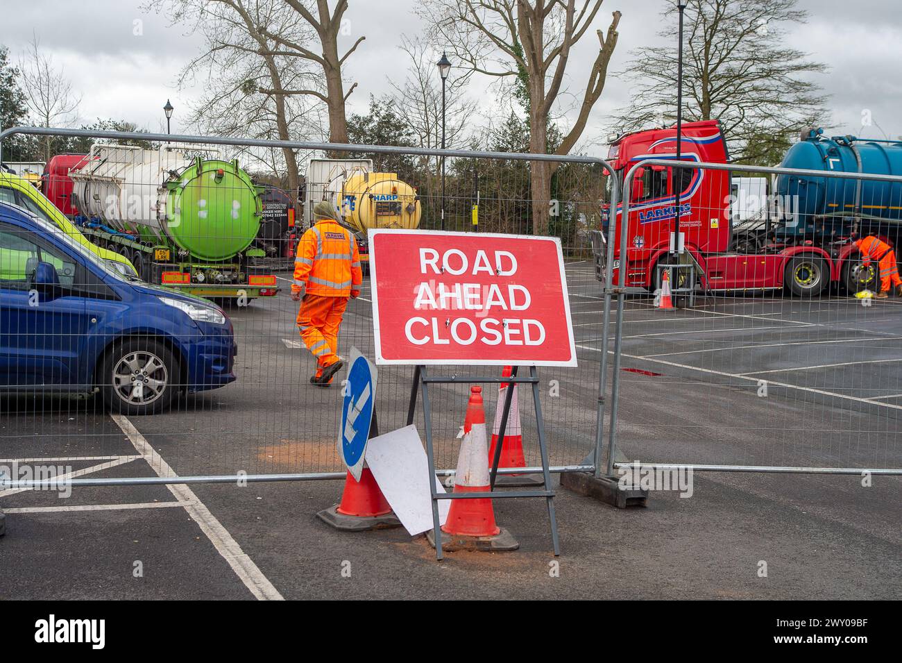 Chertsey sewage treatment works hi-res stock photography and images - Alamy