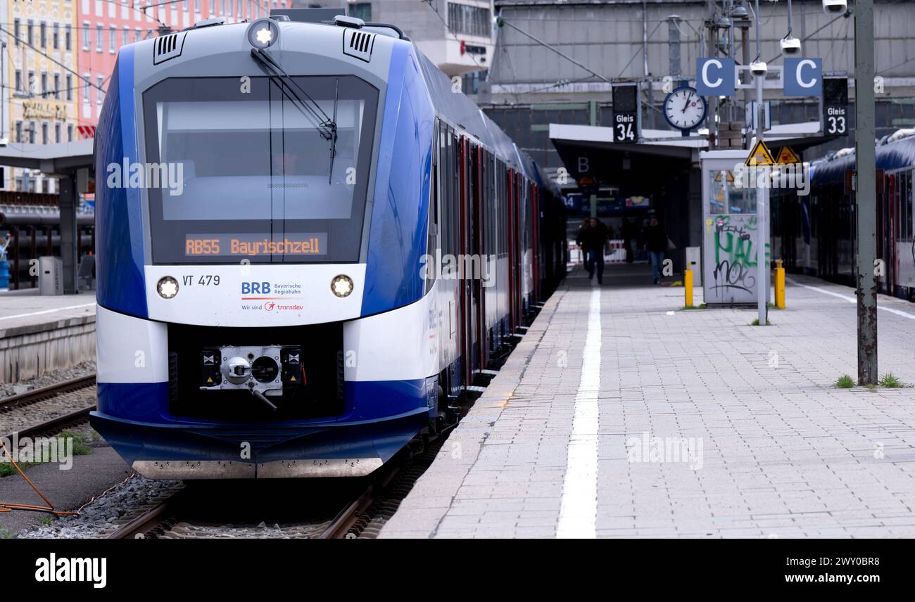 03 April 2024, Bavaria, Munich: A Bavarian Regiobahn (BRB) train stands ...