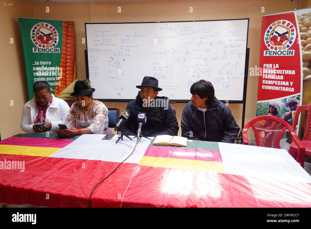 FENOCIN IVA CONSULTA Quito 2 de abril 2024. Fenocin en rueda de prensa ...