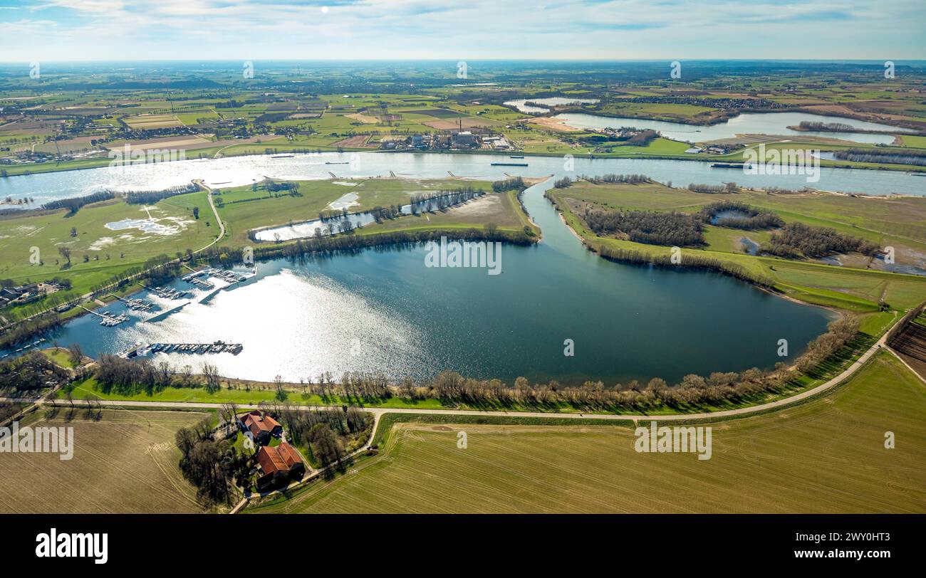 Fluss yacht club hi-res stock photography and images - Alamy