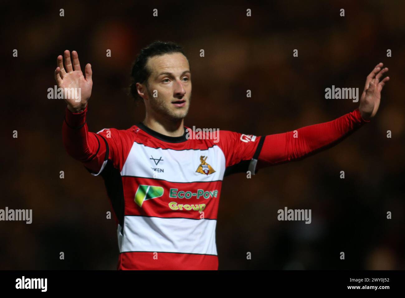 Doncaster rovers vs wrexham hi-res stock photography and images - Alamy