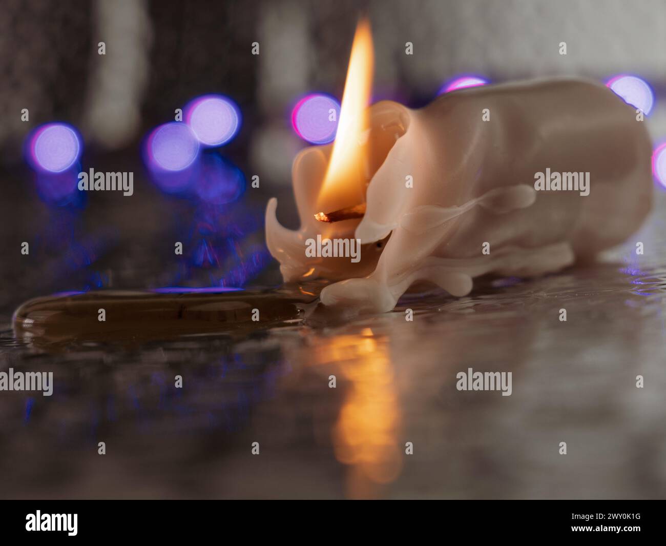 Candle light dining table hi-res stock photography and images - Alamy