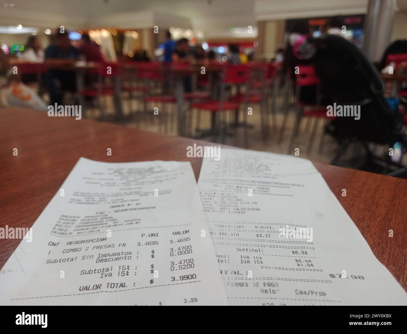 Facturas y facturas hi-res stock photography and images - Alamy