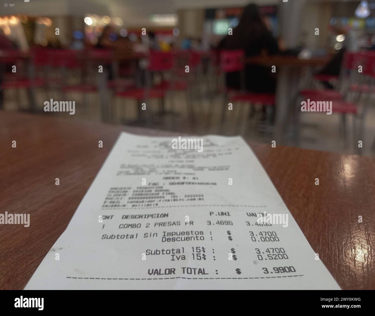 Facturas y facturas hi-res stock photography and images - Alamy