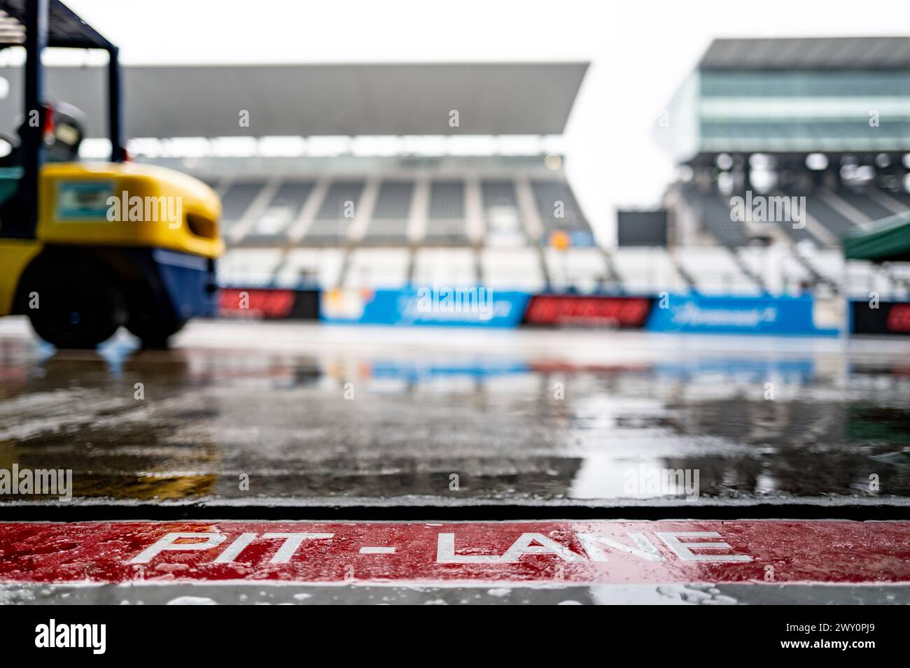 Suzuka Circuit, 3 April 2024: A wet entry into pit lane during the 2024 ...