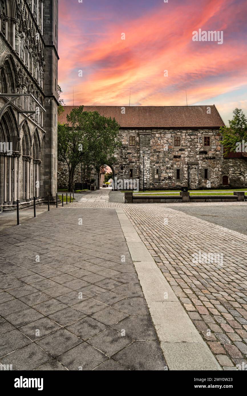 Warm glow of sunset medieval architecture hi-res stock photography and ...