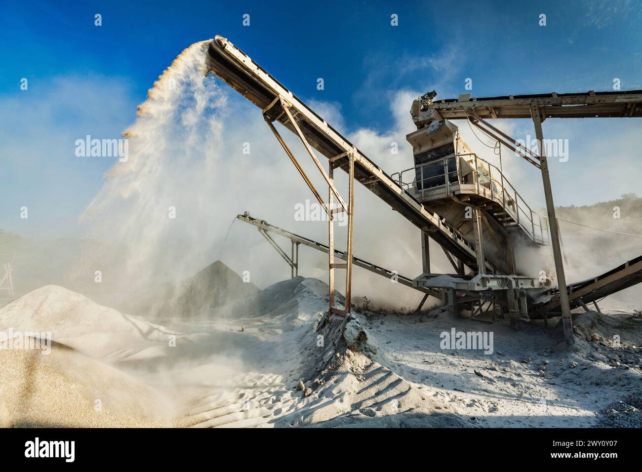 Industrial crushing hi-res stock photography and images - Alamy
