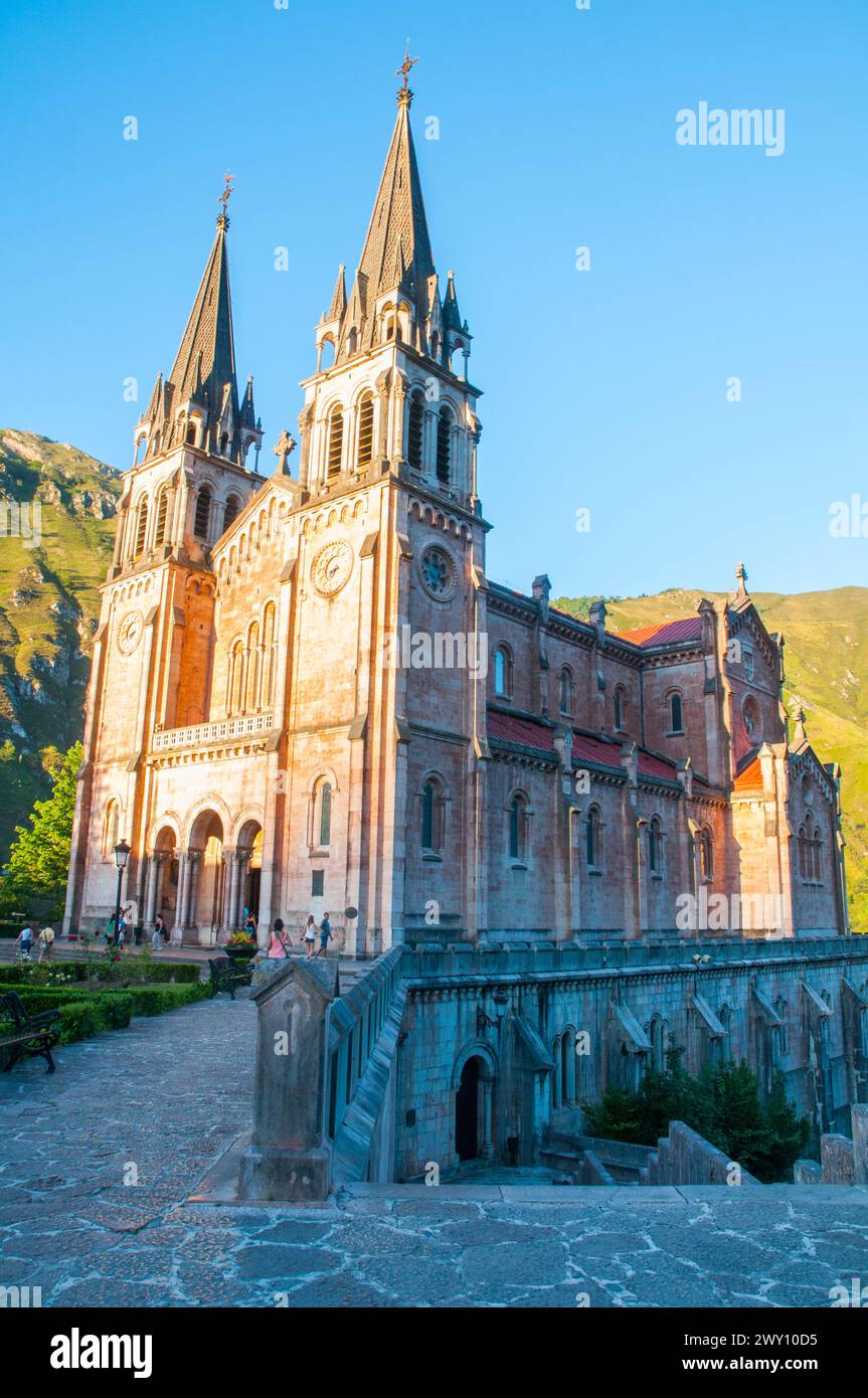 Parque nacional de covadonga hi-res stock photography and images - Alamy