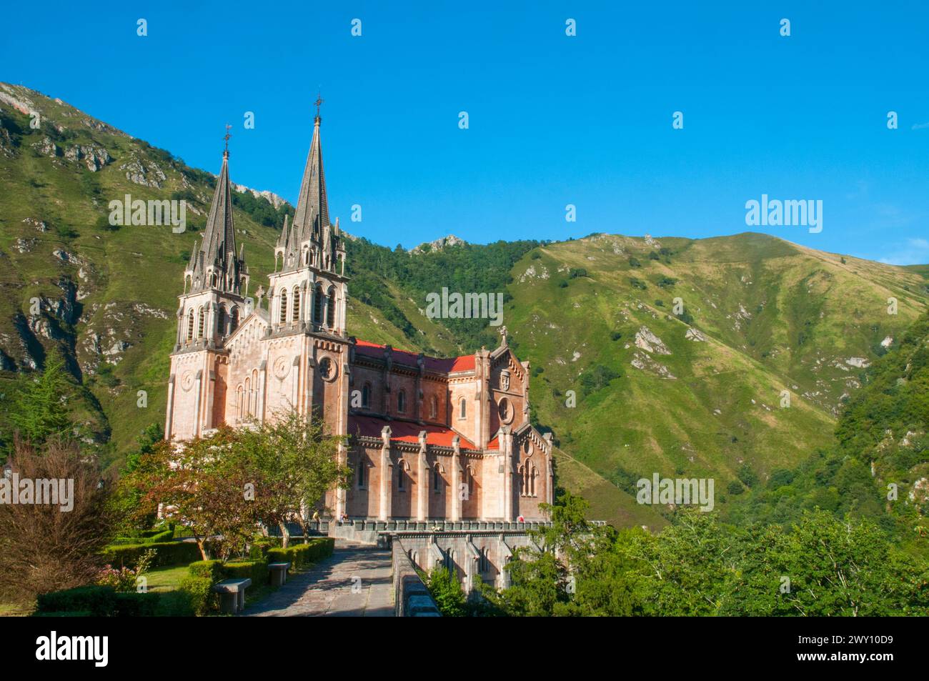 Parque nacional de covadonga hi-res stock photography and images - Alamy