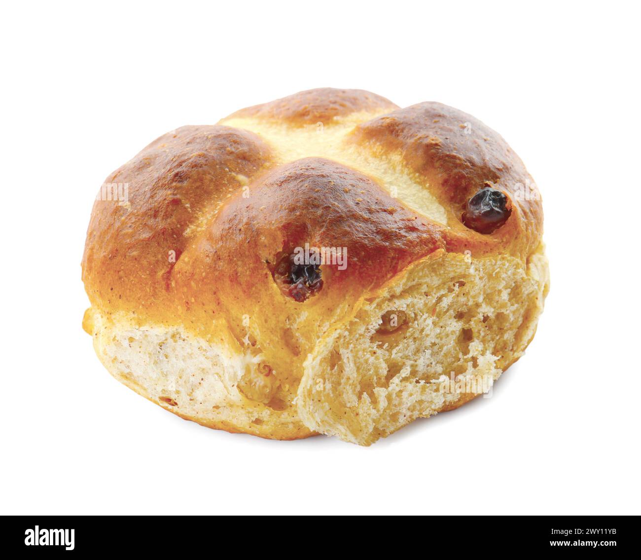 One tasty hot cross bun with raisins isolated on white Stock Photo - Alamy