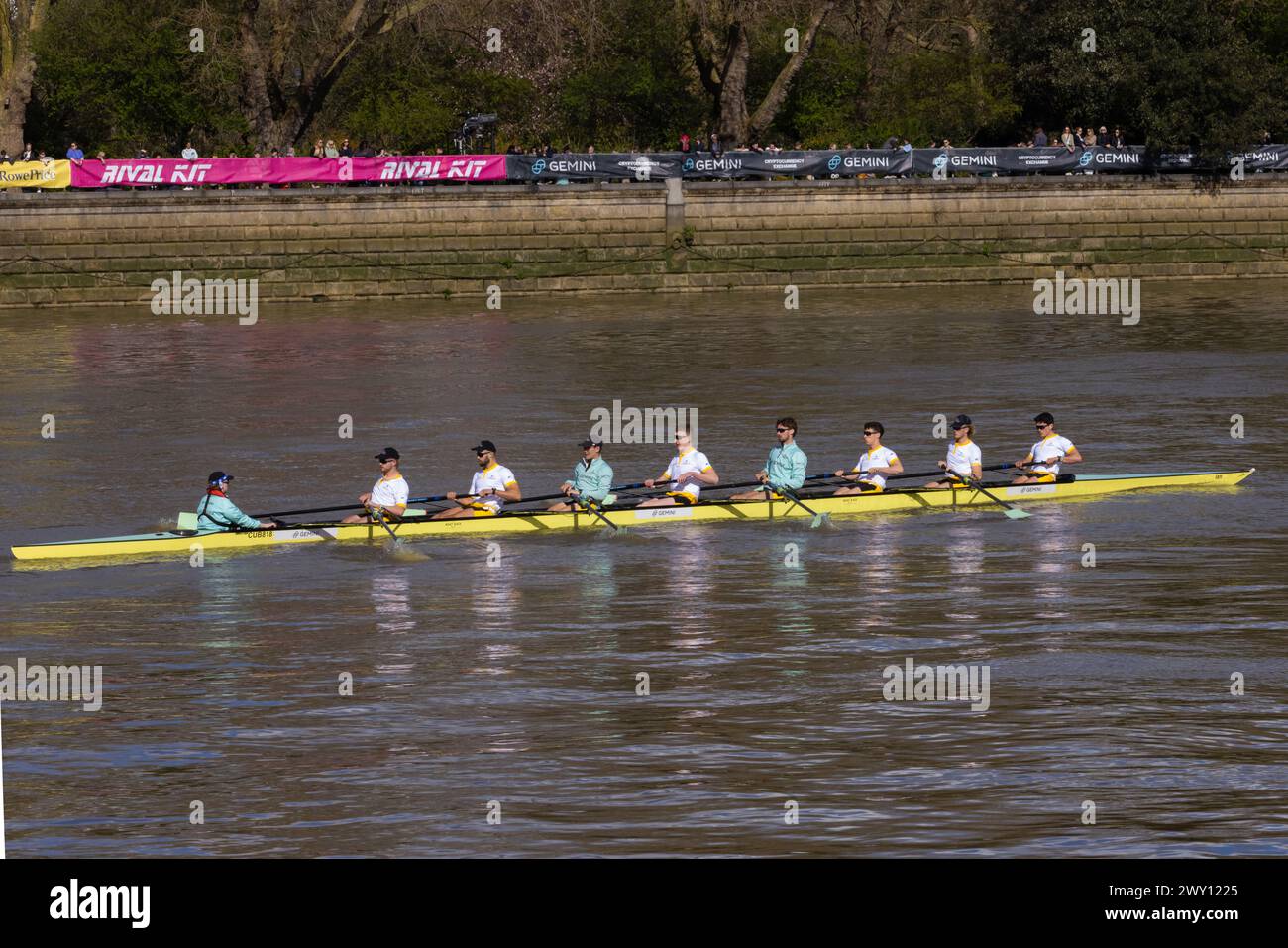 Oxford Cambridge Boat Race 2024 Stock Photo - Alamy
