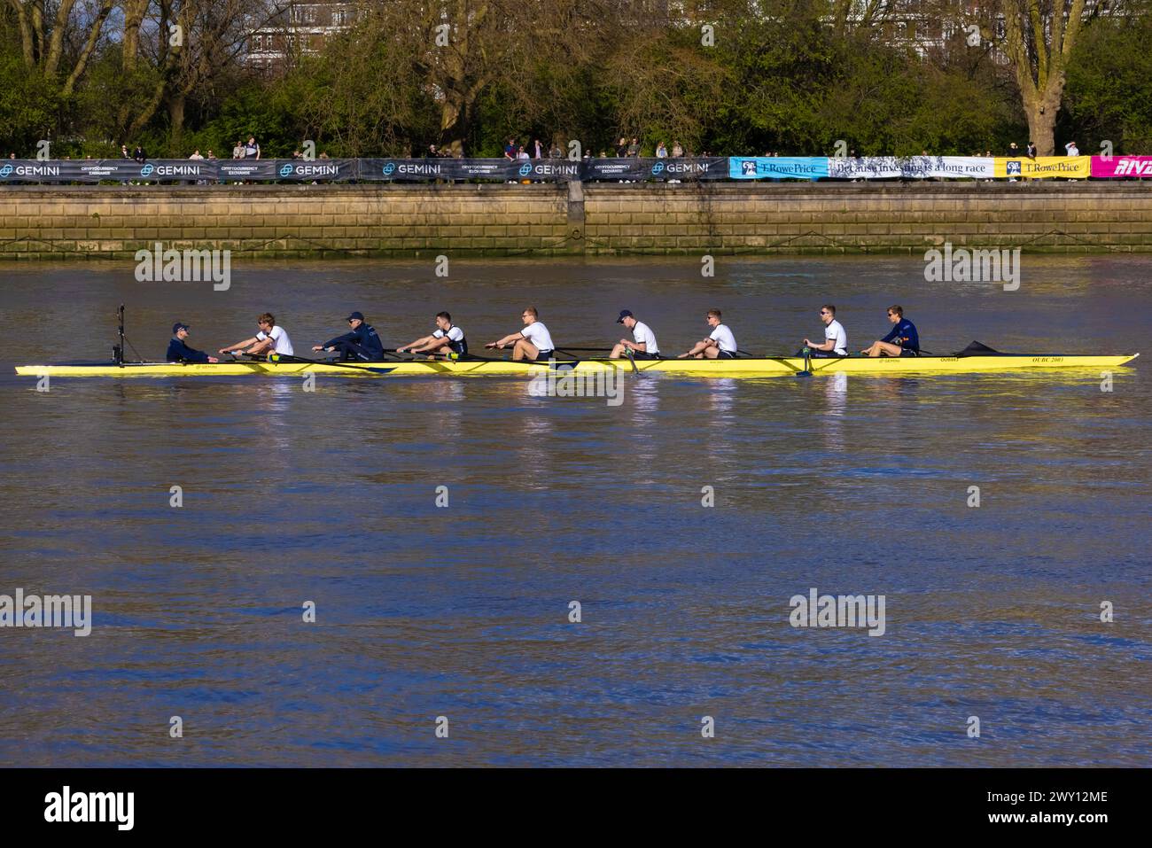 Oxford Cambridge Boat Race 2024 Stock Photo - Alamy