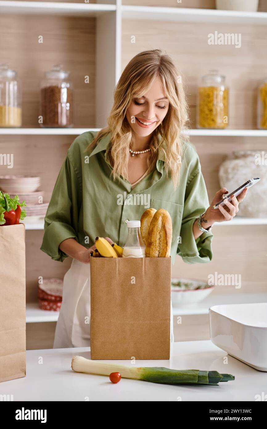 Touchscreen kitchen hi-res stock photography and images - Alamy