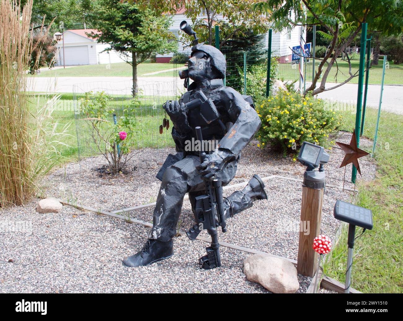 Yard Statue of Iraq Bomb Sweeping Soldier in Iron Mountain, Michigan ...