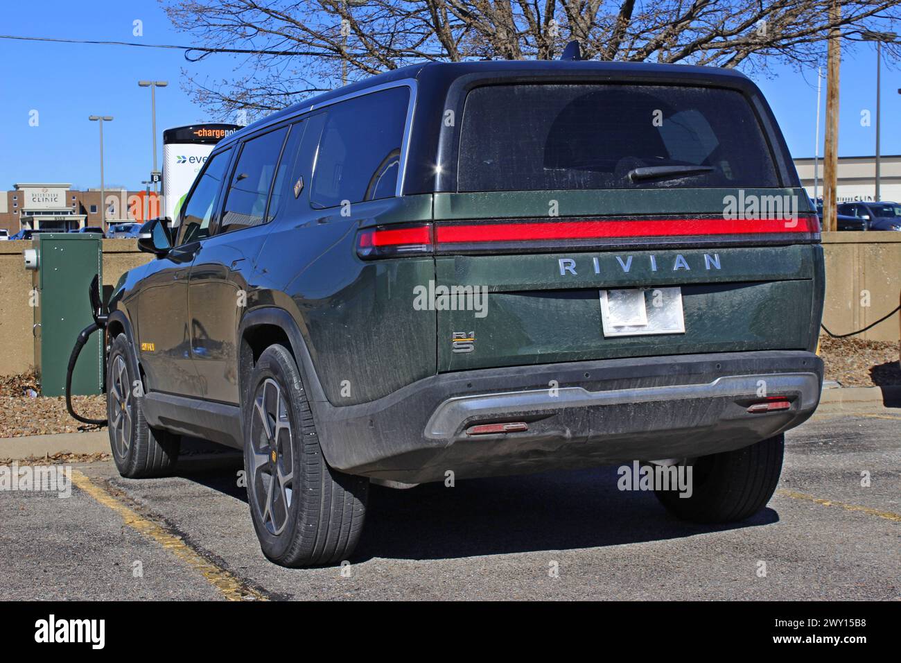 Rivian logo hi-res stock photography and images - Alamy