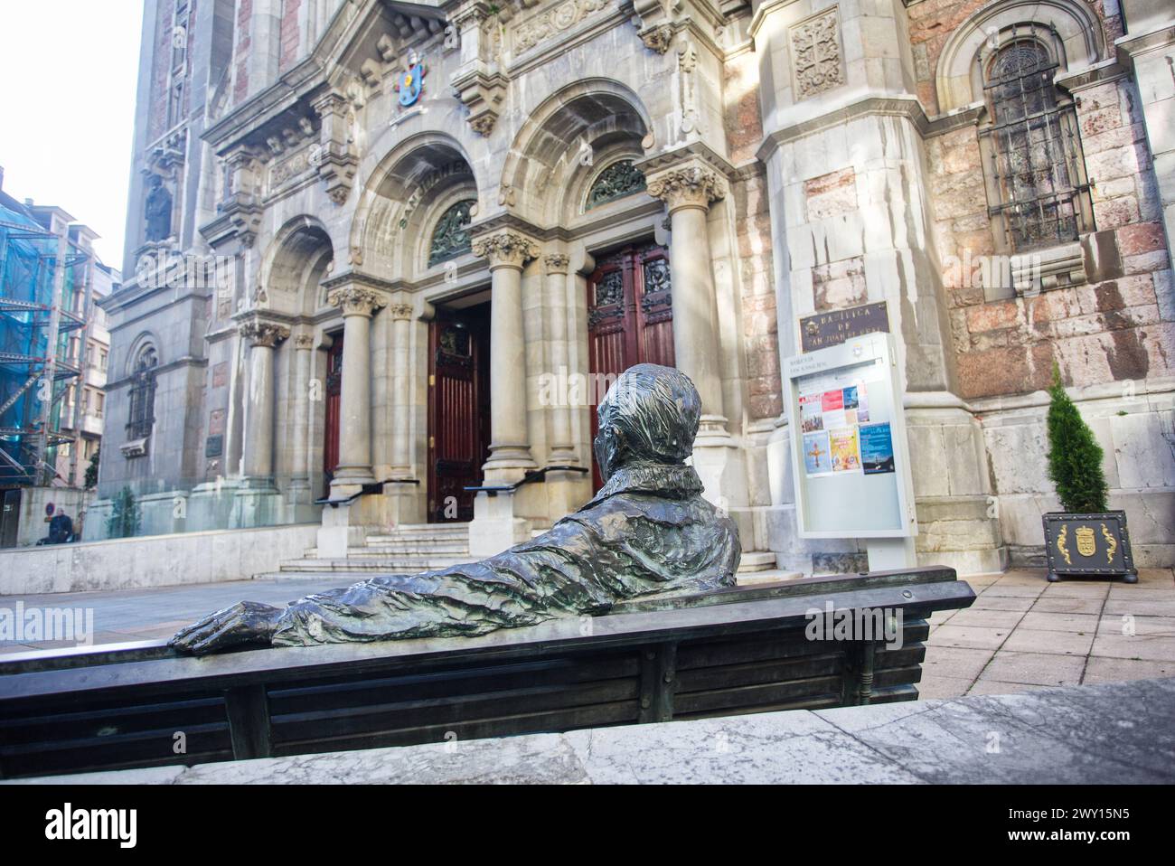 Oviedo, Asturias, Spain. Sculpture of Luis Riera Posada, mayor of ...