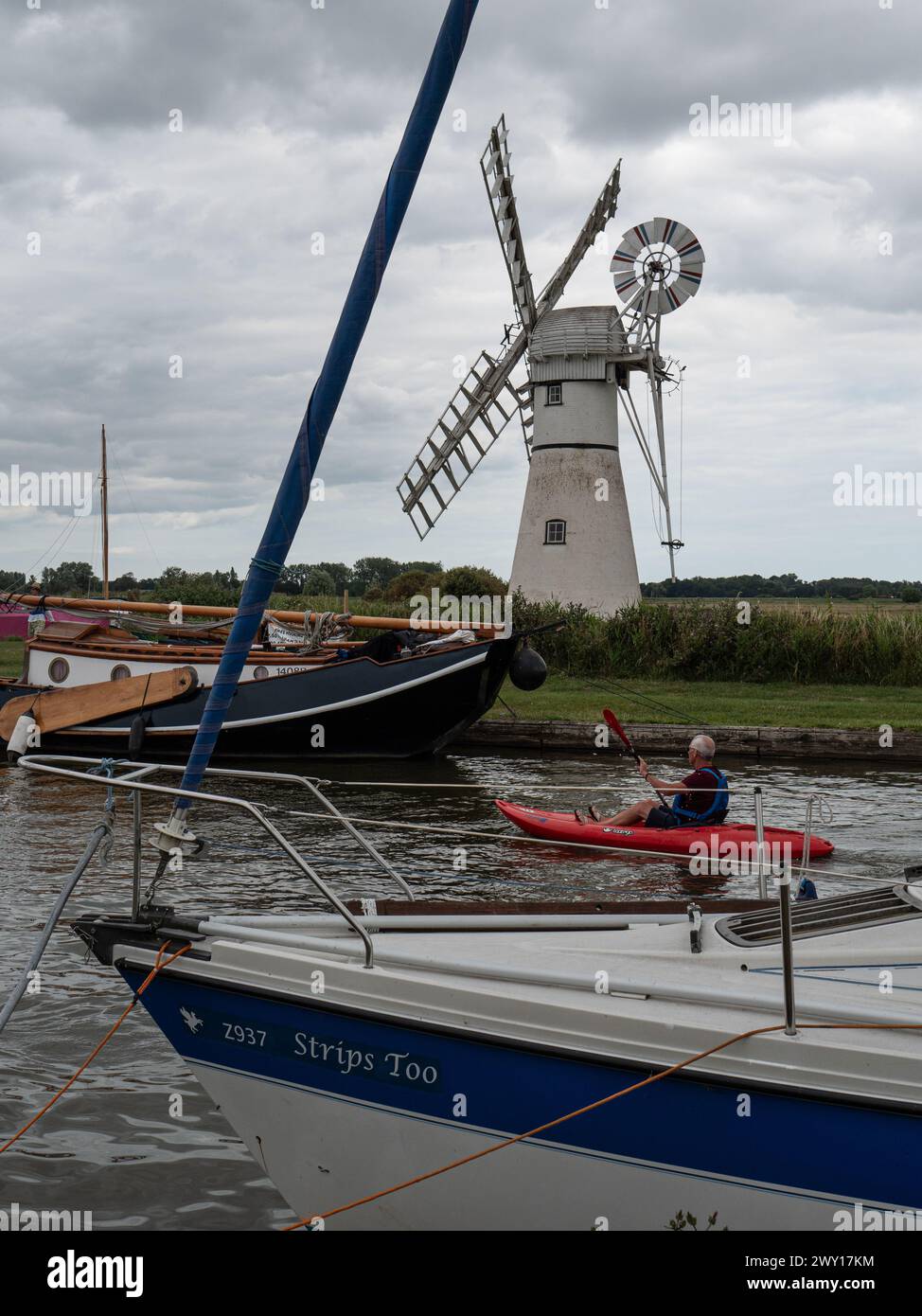 Thurne Windmill at Thurne in Norfolk, England, UK Stock Photo - Alamy