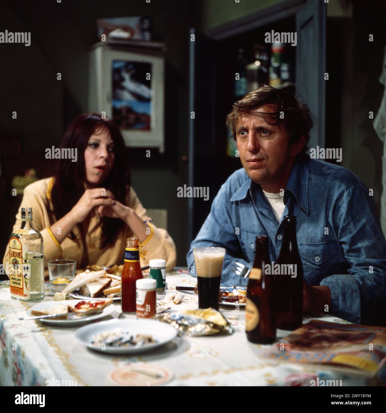 Ketten, Fernsehfilm nach dem Roman "Chain of Darkness" von Kenneth Cook ...