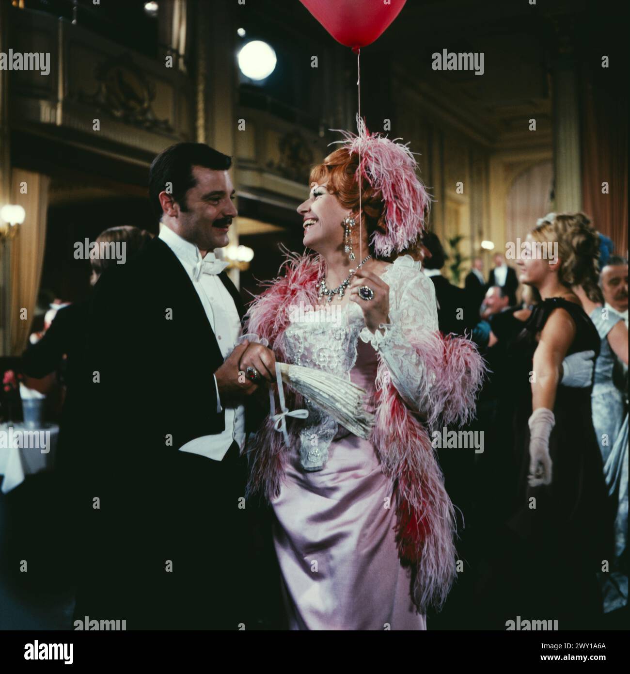 Die keusche Susanne, Operette von Jean Gilbert, ZDF Aufzeichnung, 1972, Regie: Thomas Engel ...