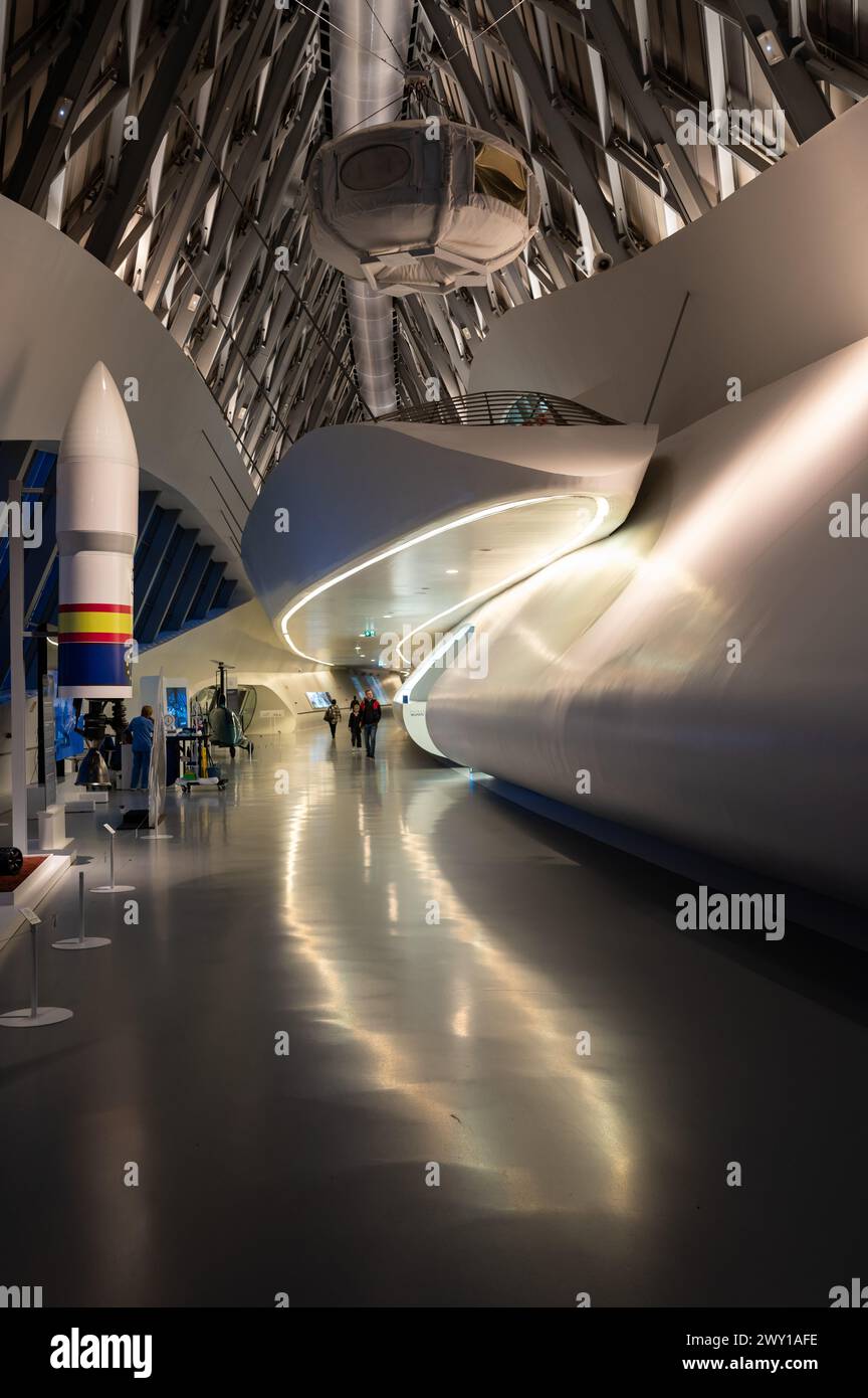 Mobility City Technology Museum in Zaha Hadid’s Bridge (Bridge Pavilion ...