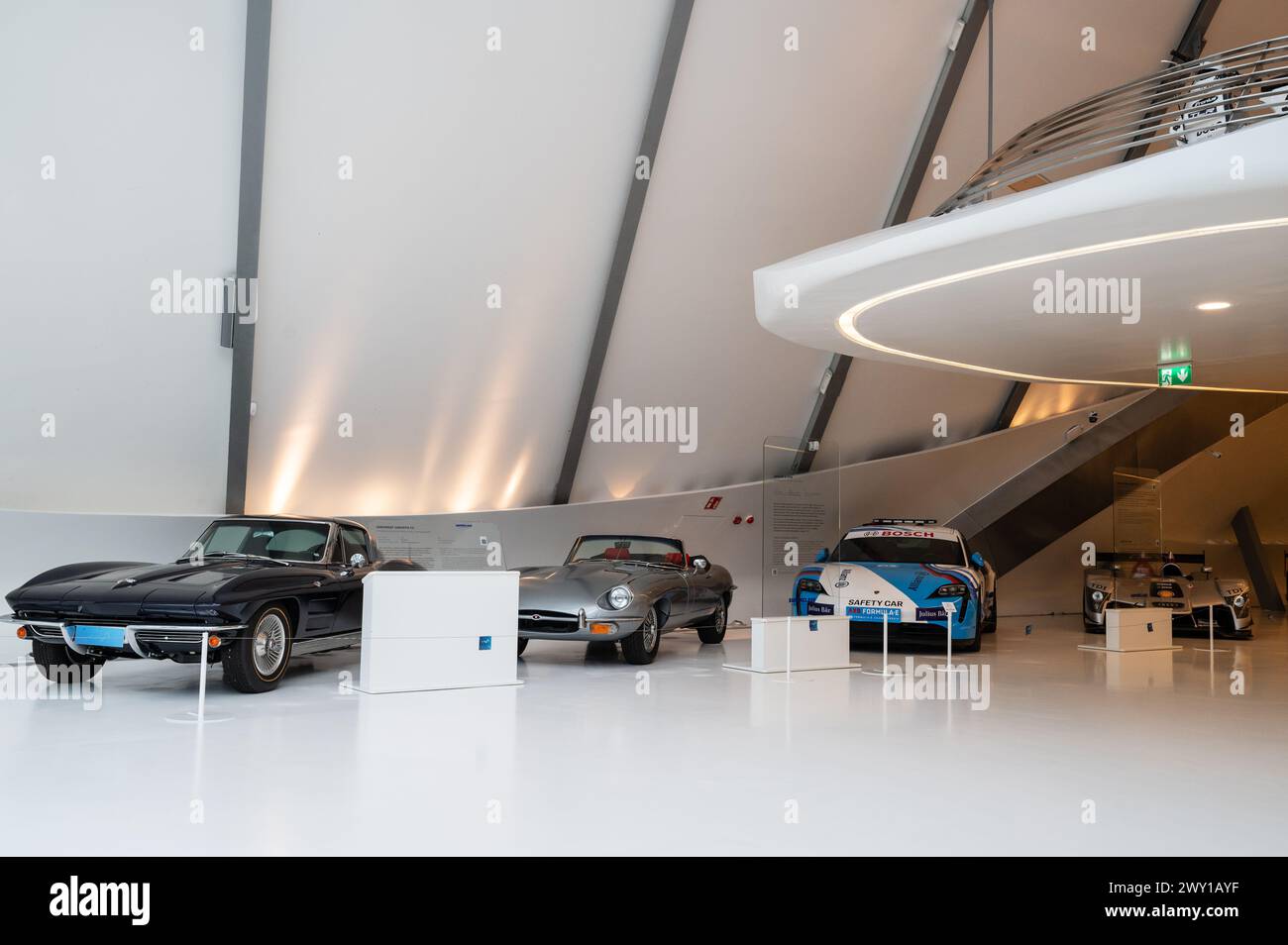 Mobility City Technology Museum in Zaha Hadid’s Bridge (Bridge Pavilion ...