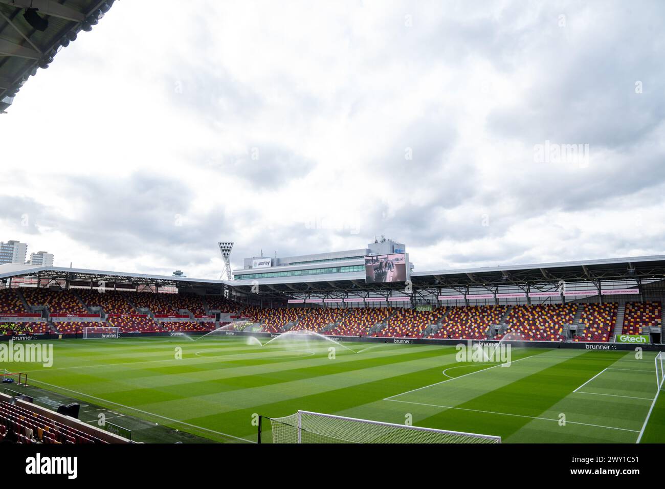 Brentford community stadium inside view hi-res stock photography and ...
