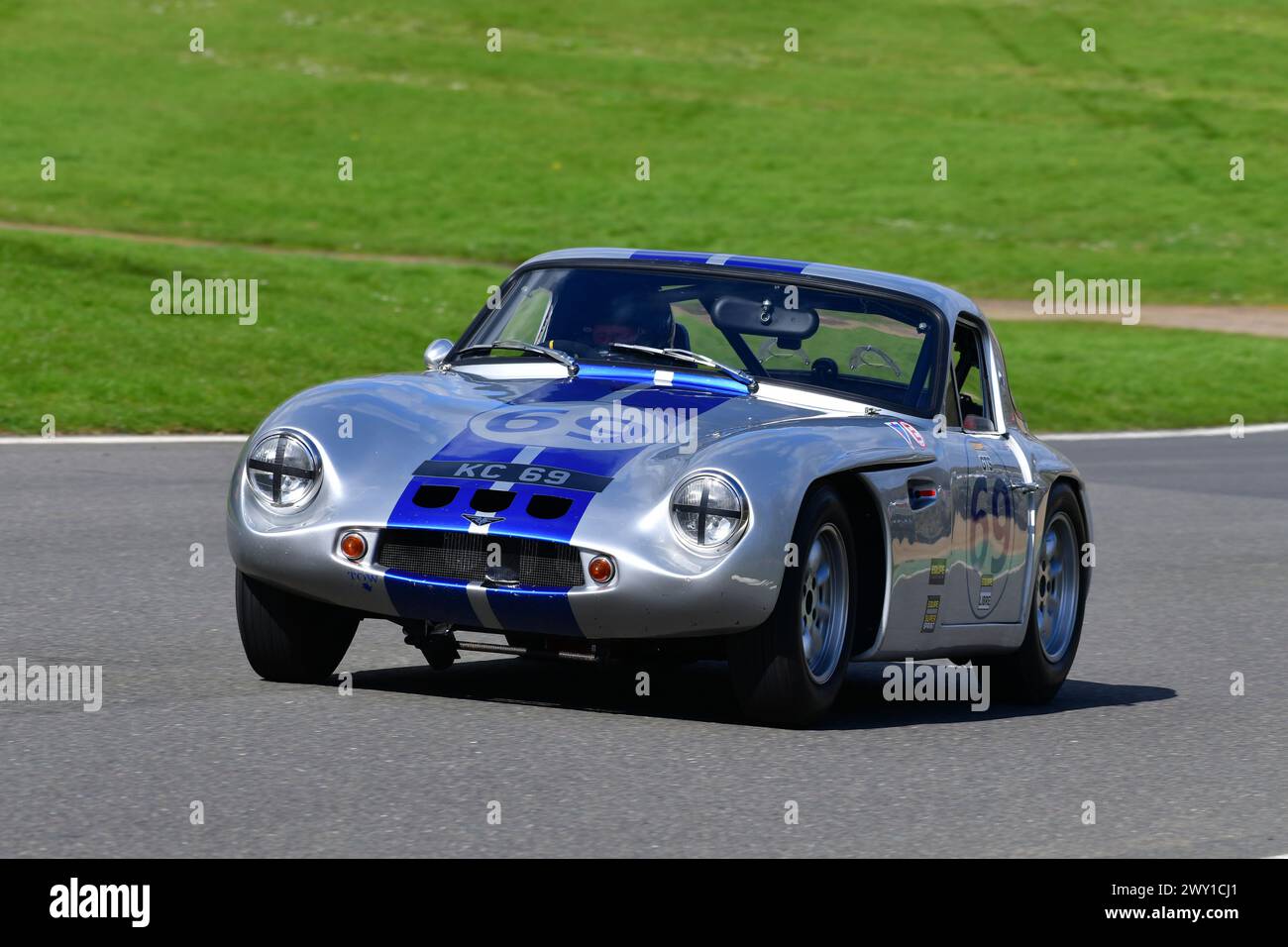 Pre 1966 sports and gt cars with 5 different classes hi-res stock ...