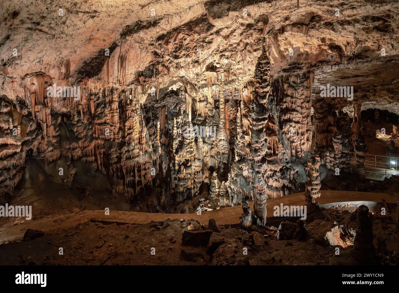 Marvels caves hi-res stock photography and images - Alamy
