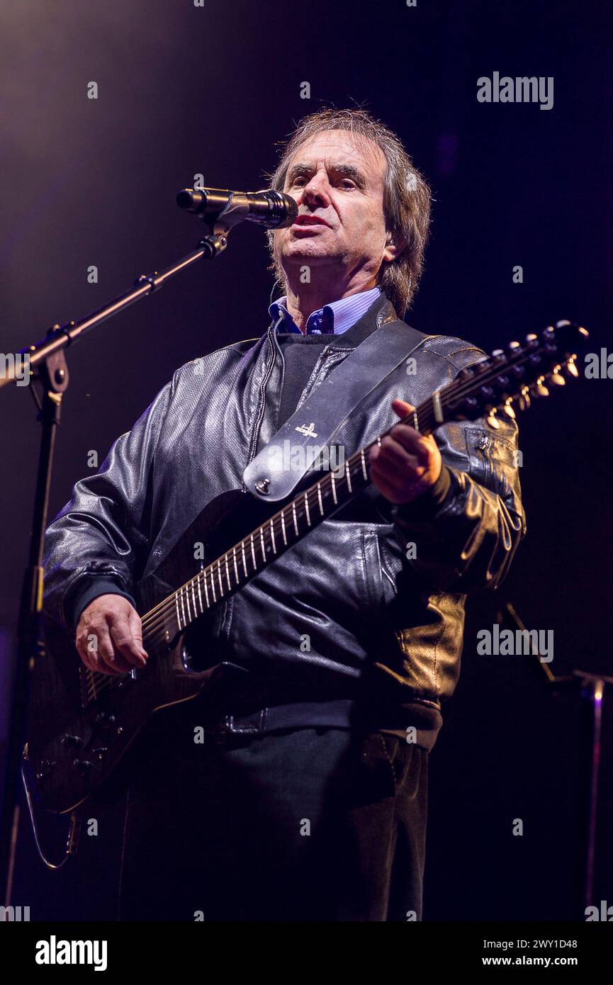 The irish singer Chris De Burgh live at the flashback festival | Le ...