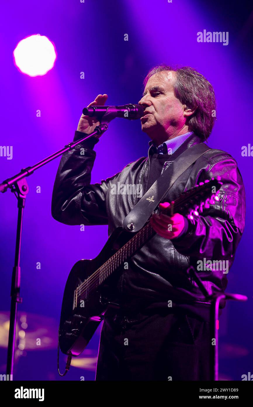 The irish singer Chris De Burgh live at the flashback festival | Le ...