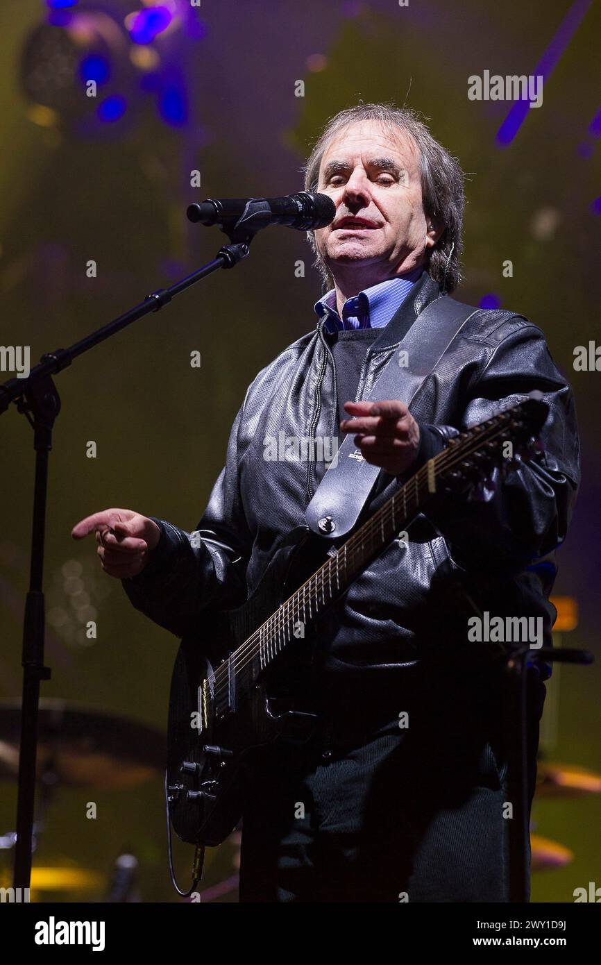 The irish singer Chris De Burgh live at the flashback festival | Le ...