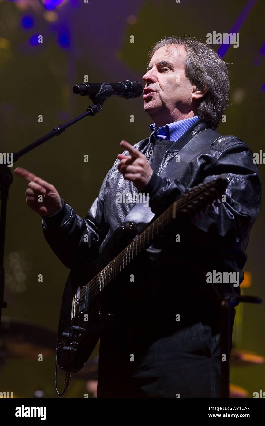 The irish singer Chris De Burgh live at the flashback festival | Le ...