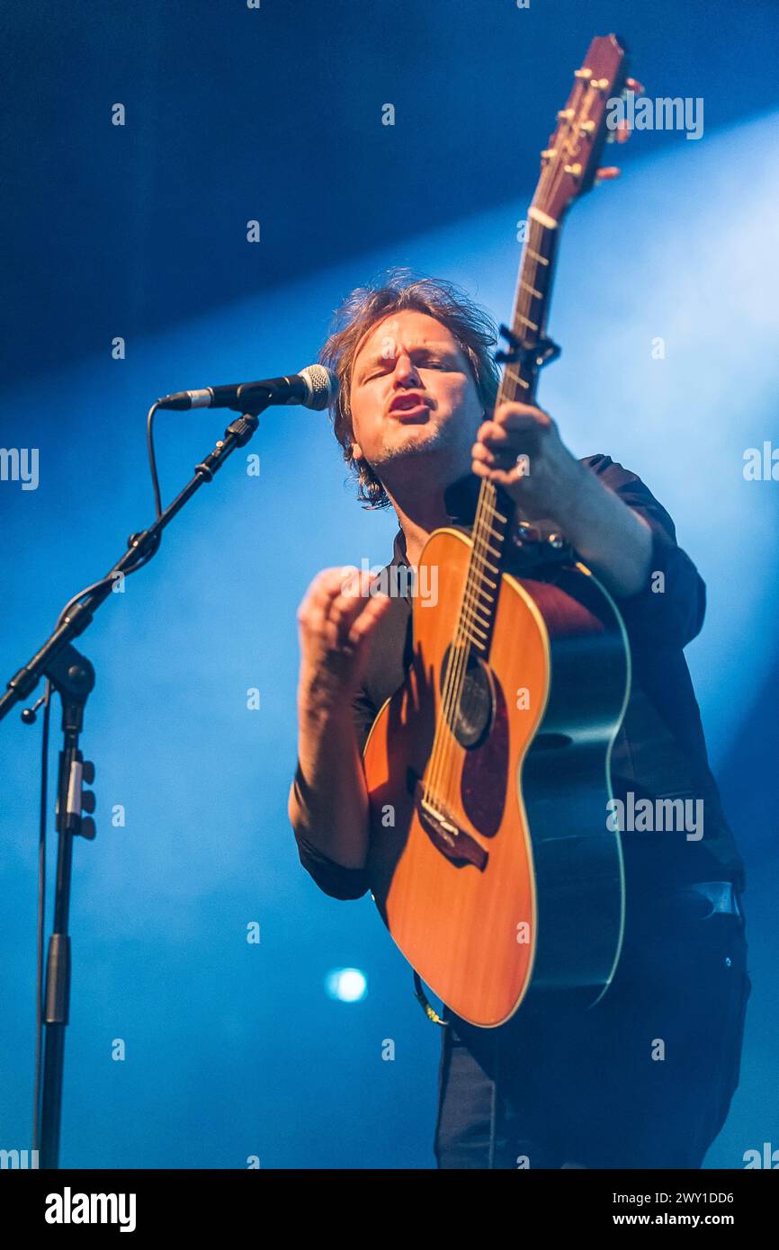 Tom mcrae hi-res stock photography and images - Alamy
