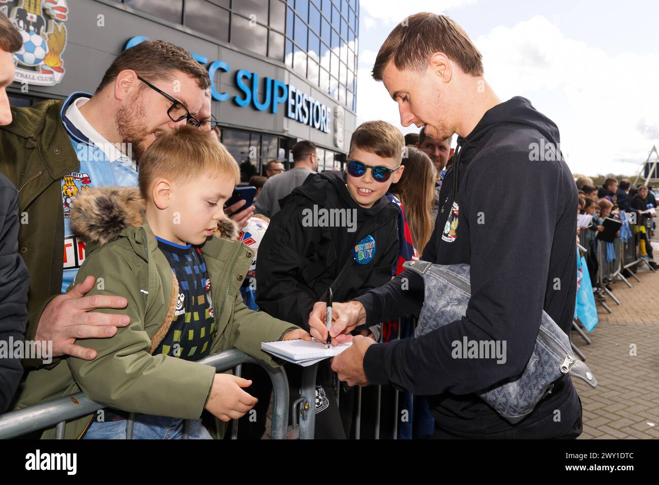 Coventry City's Ben Sheaf signs autographs for fans ahead of the Sky ...