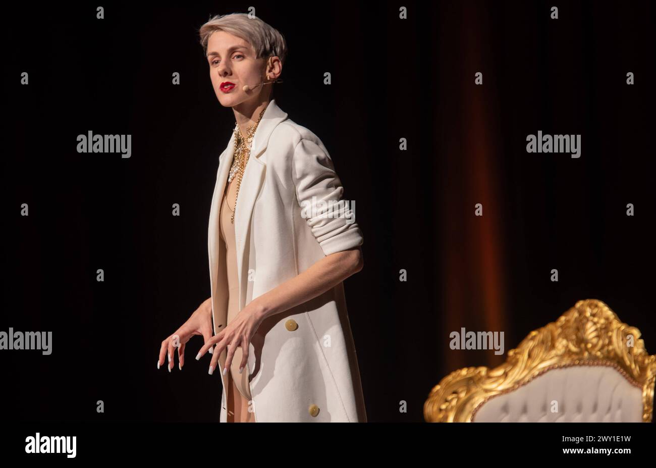 Kaiserin Stasi die Erste 23.03.2024 Lampertheim Kaiserin Stasi die Erste Lisa Eckhart ...