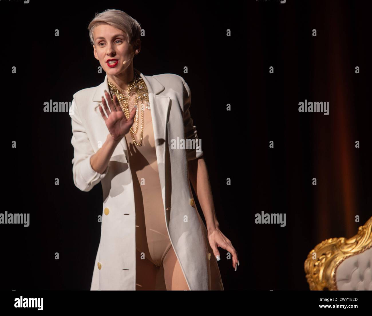 Kaiserin Stasi die Erste 23.03.2024 Lampertheim Kaiserin Stasi die Erste Lisa Eckhart ...