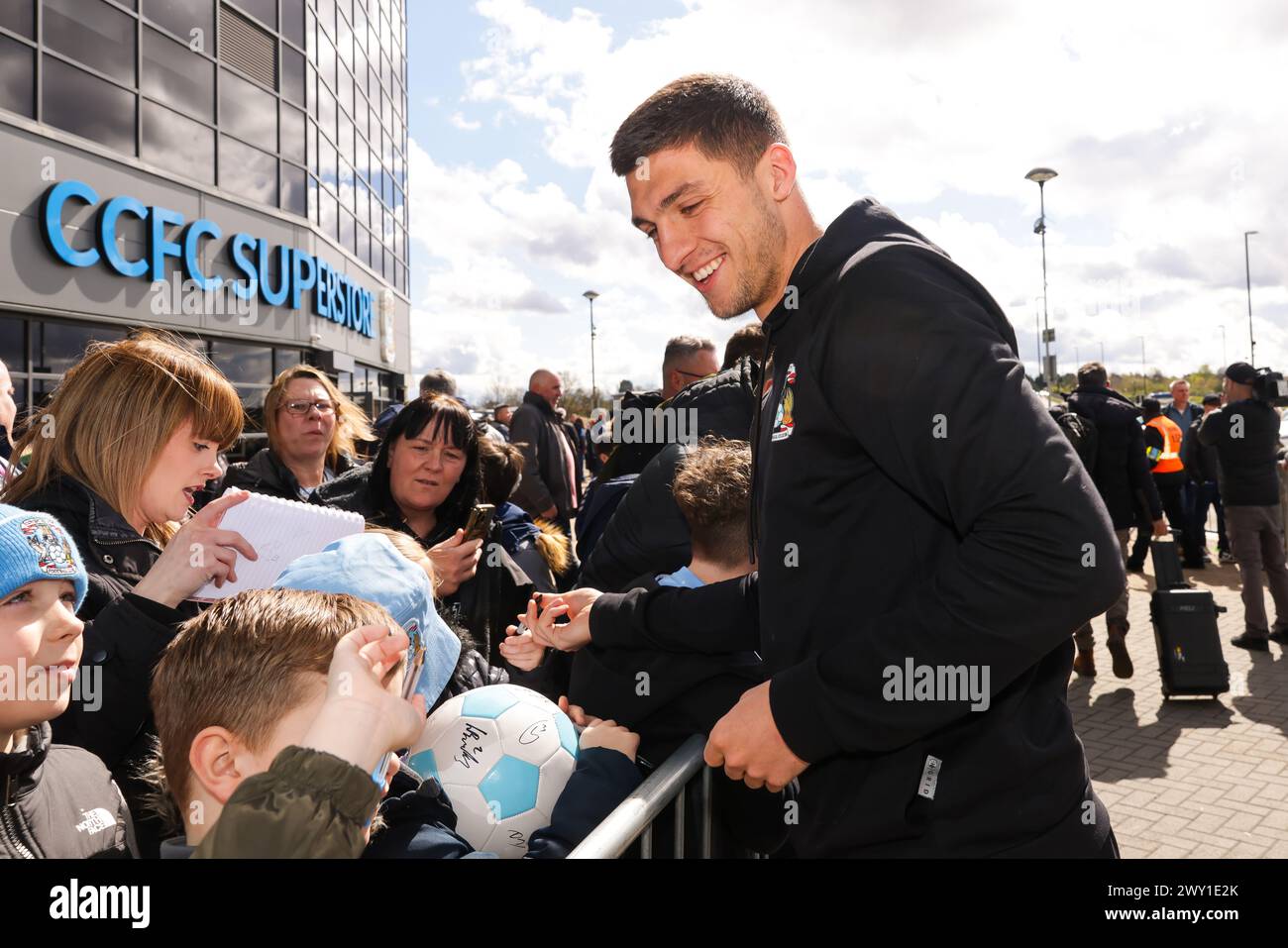 Coventry City's Bobby Thomas signs autographs for fans before the Sky ...