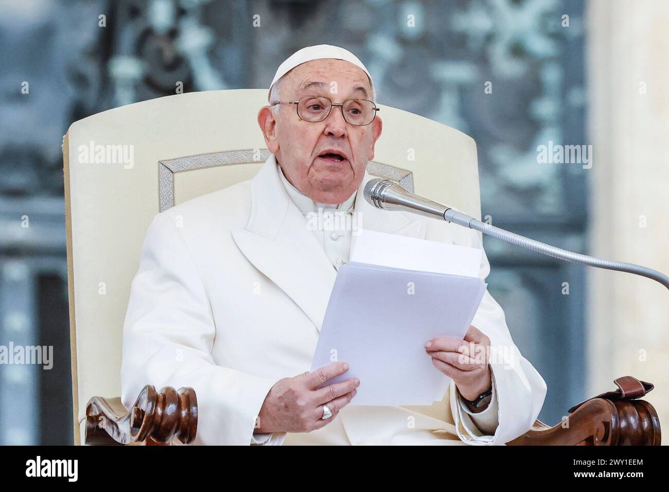 Vatican City, Vatican. 3rd Apr, 2024. Pope Francis attends his weekly ...