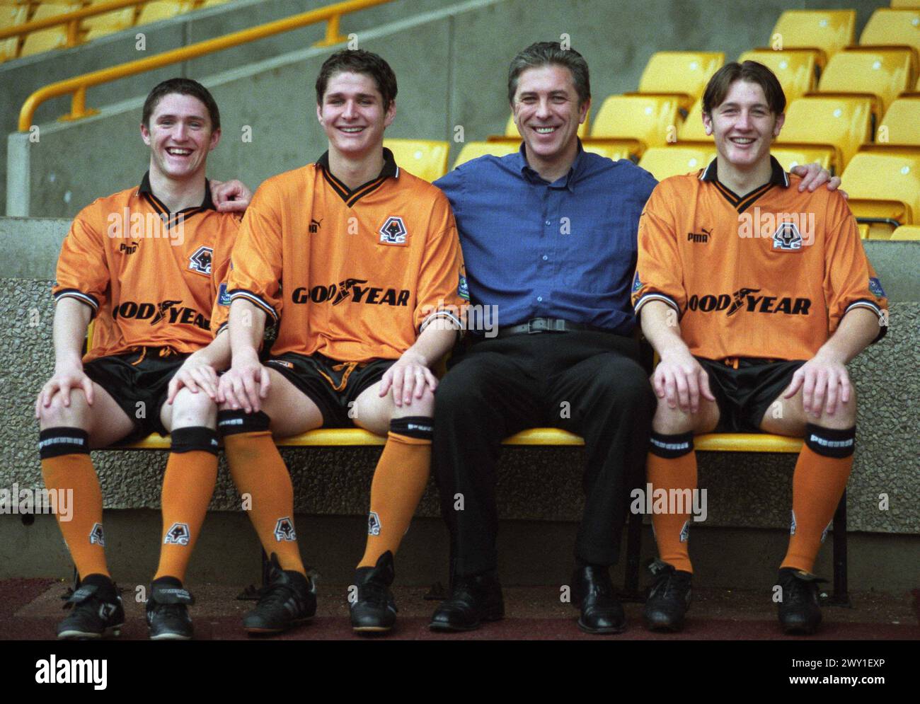 Wolverhampton Wanderers manager Colin Lee with Robbie Keane, Carl ...